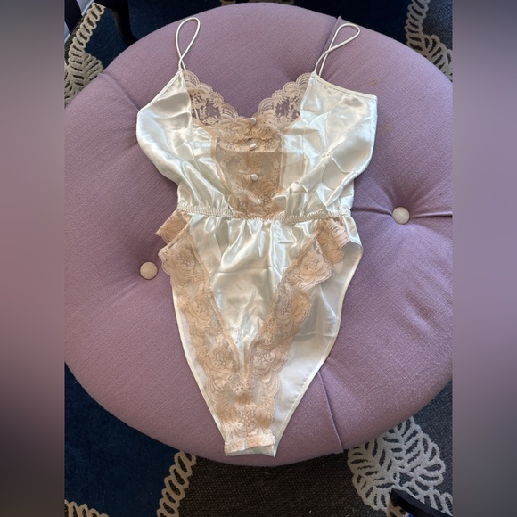 Victoria's Secret | Tops | Vintage Victorias Secret Teddybodysuit ...